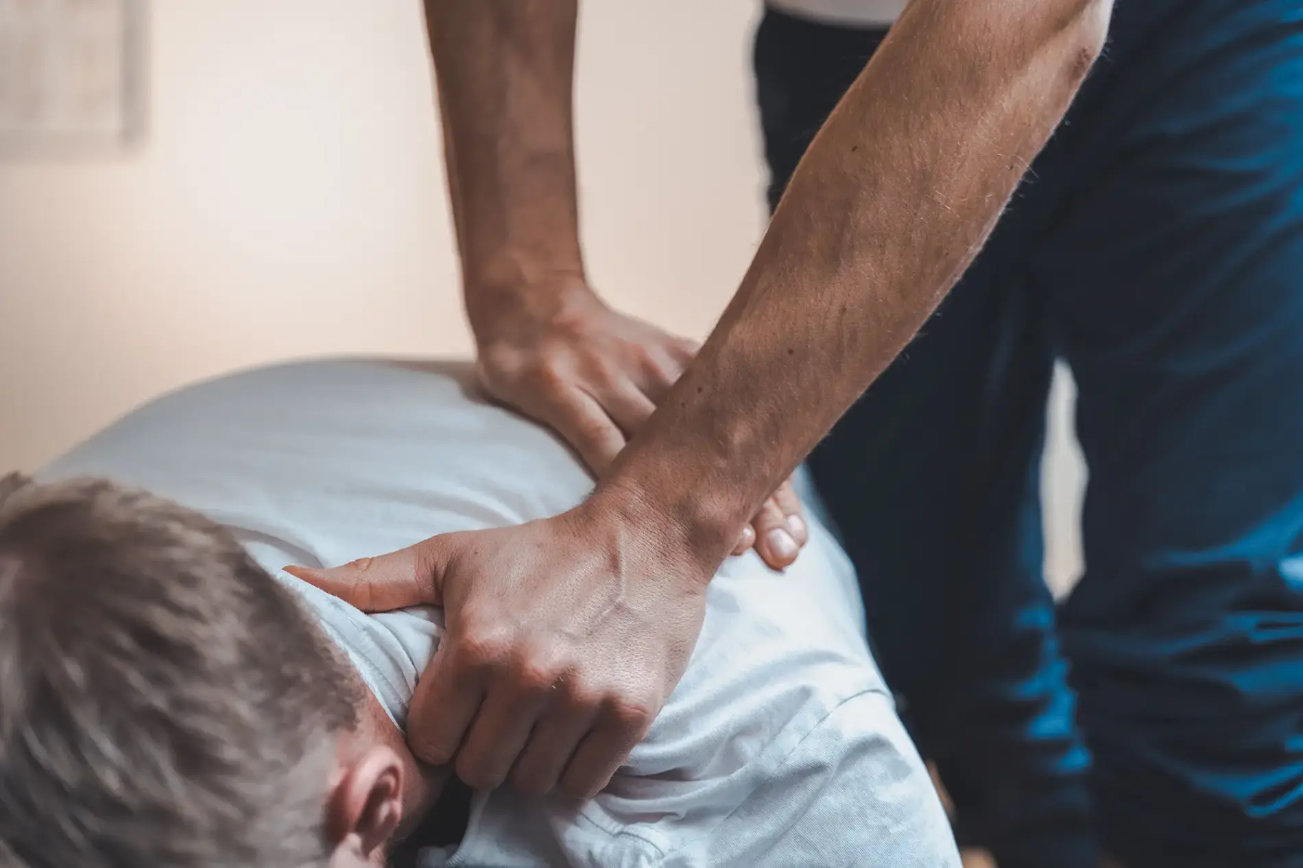 Spinal Manipulation In Glenwood Springs | Beyond Borders Physical Therapy